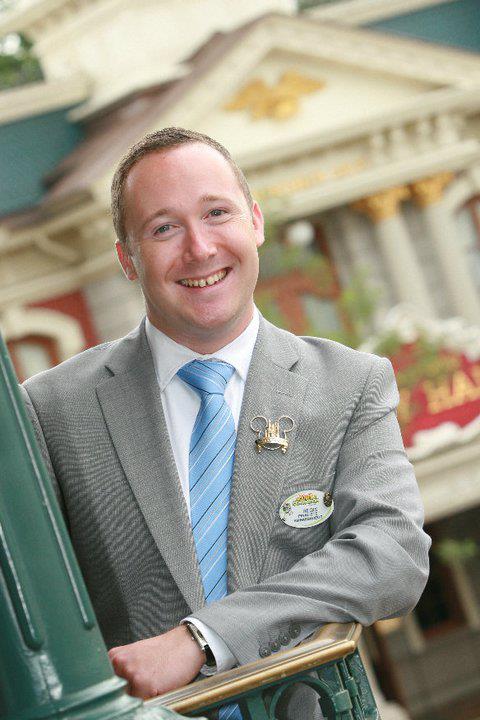 L’histoire des Ambassadeurs de Disneyland Paris ! | Disneyland Paris ...