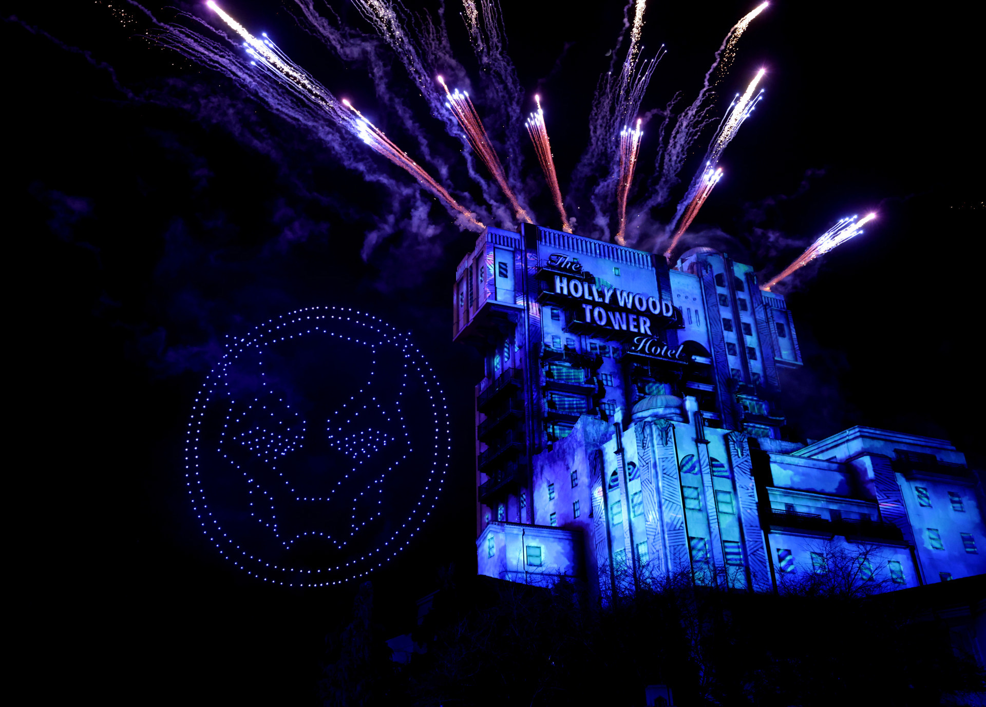 Le spectacle nocturne « Le spectacle nocturne Avengers: Power the Night ...